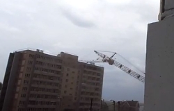 Evo zašto se građevinski kran čvrsto ankeriše - Gradjevinarstvo.rs